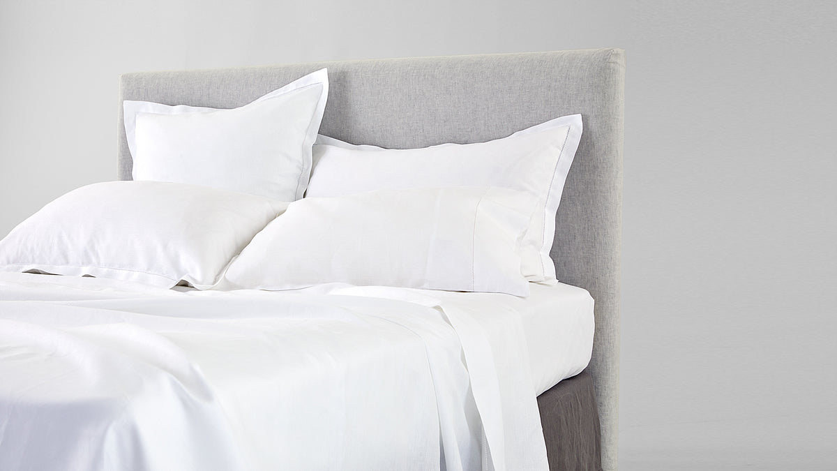 Como Fitted Sheet - Superfine Linen with 230 Thread Count | Abode Living