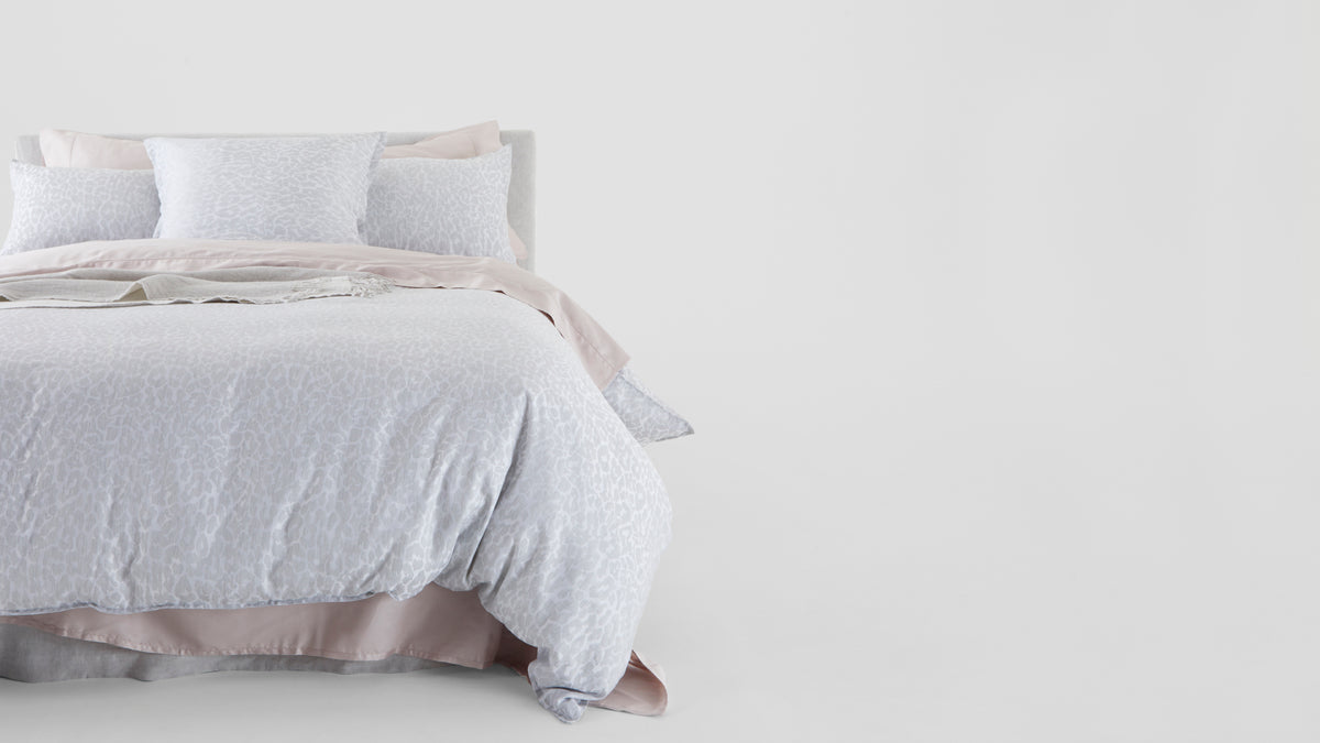 Snow Leopard Quilt Cover – Abode Living